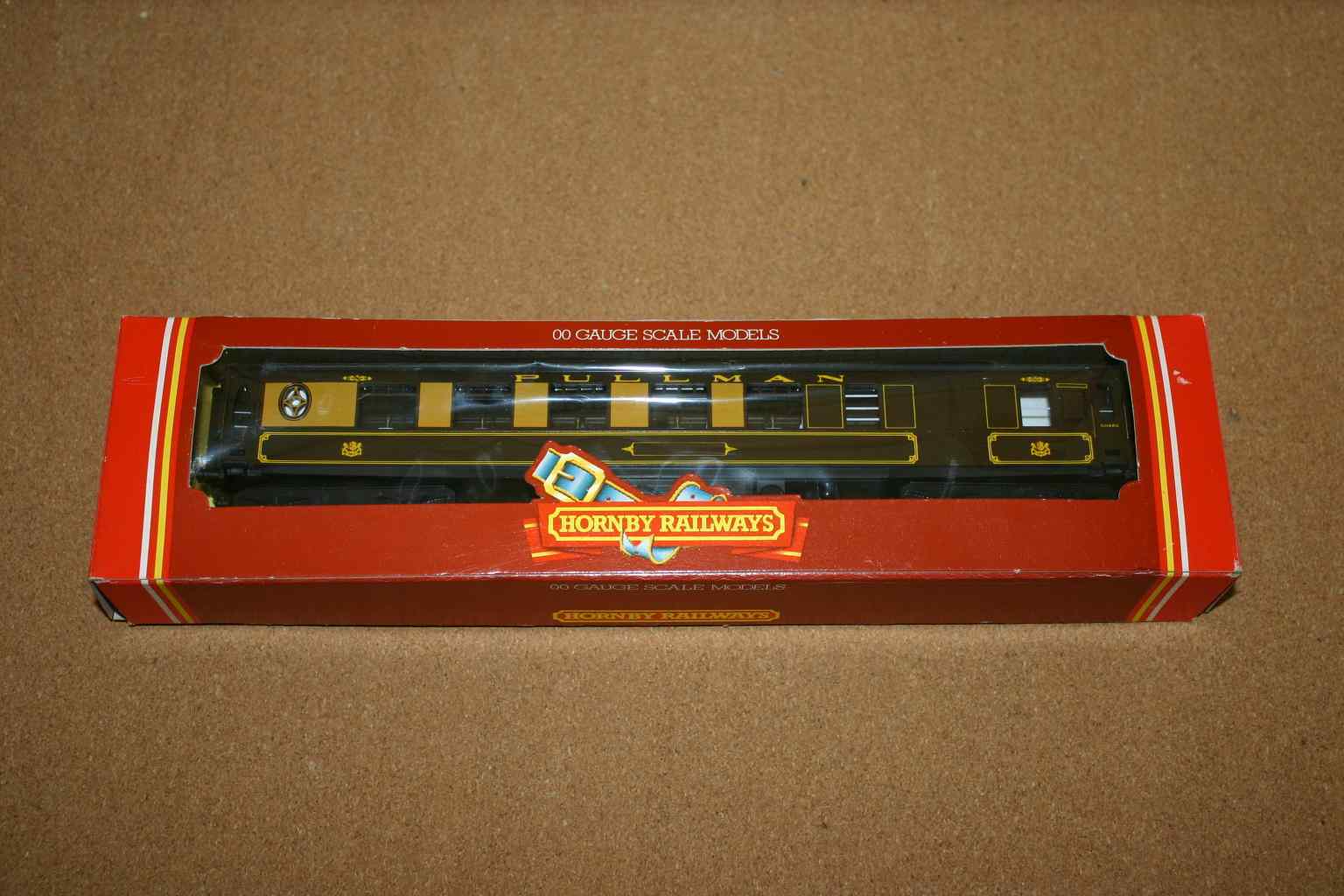 Hornby R233 Pullman Third Parlour Brake Coach (Unnumbered/Unnamed) Pre ...