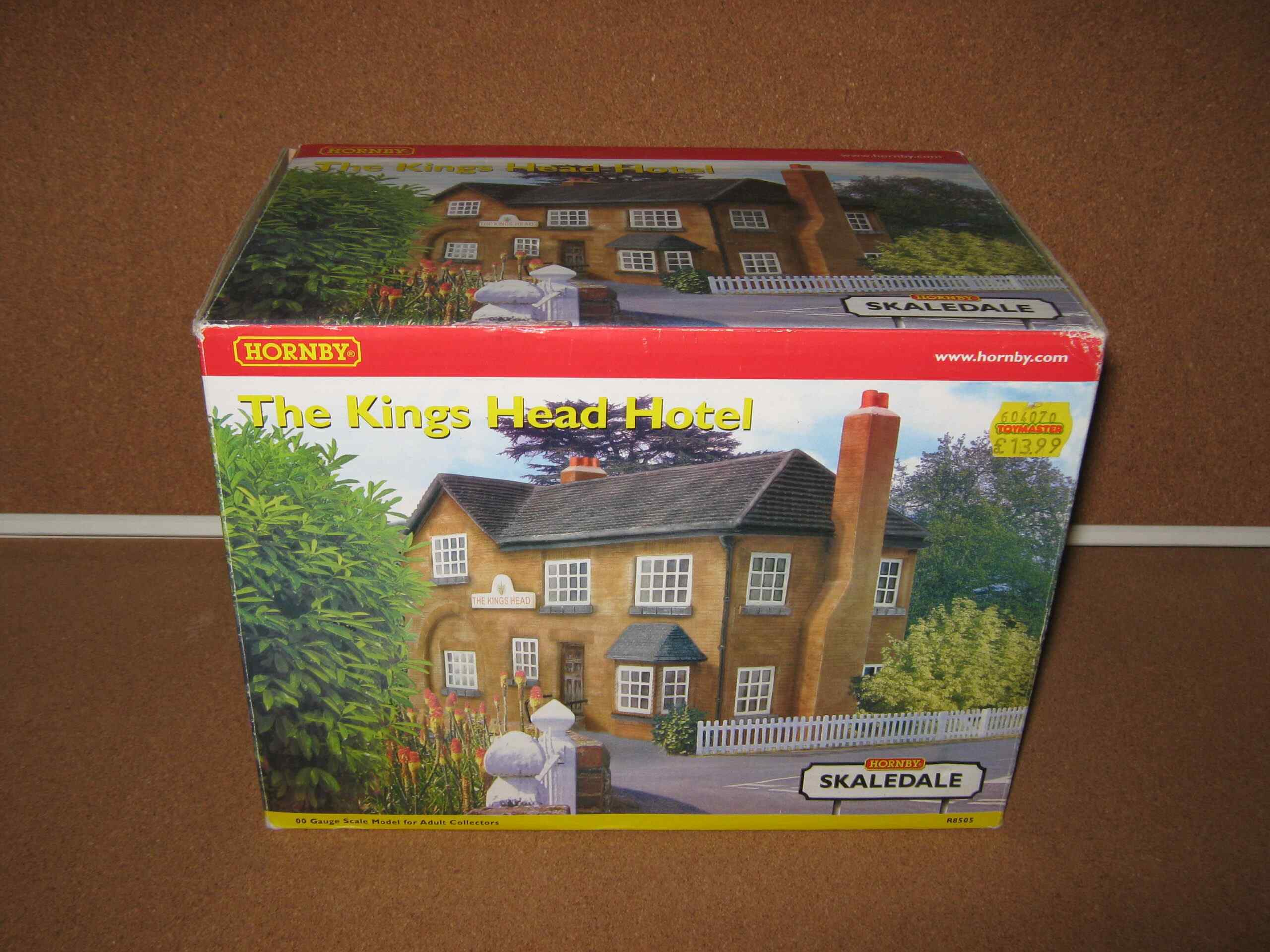 Hornby Skaledale R8505 The Kings Head Hotel OO Gauge - Wellingborough ...