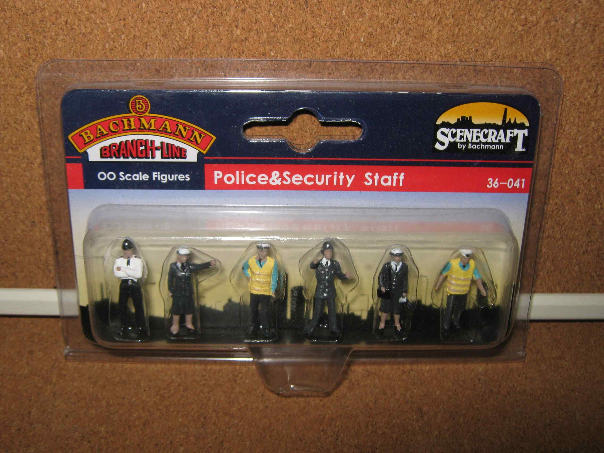 Bachmann Scenecraft 36-041 Police & Security Staff OO Scale Figures ...
