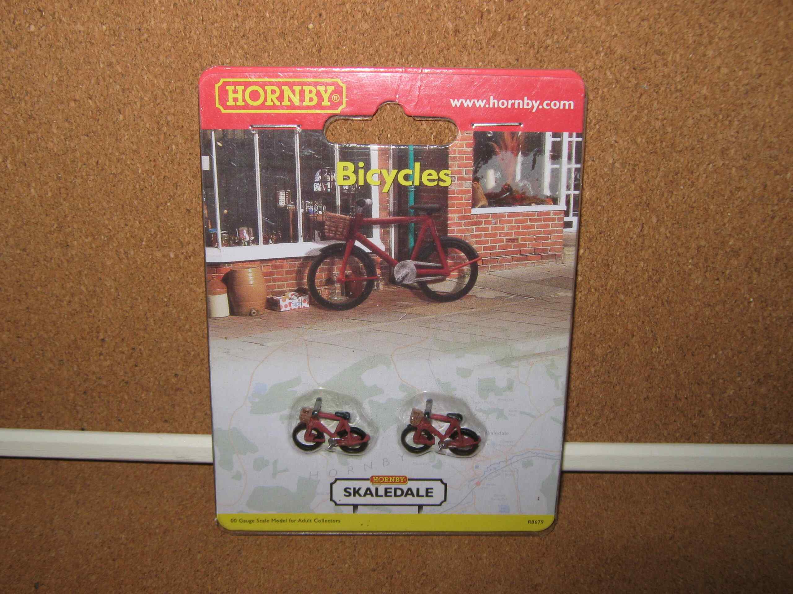 Hornby Skaledale R8679 Bicycles OO Gauge - Wellingborough Trains & Models