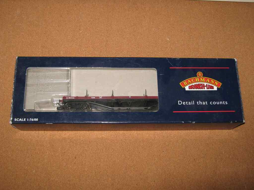 Bachmann 33-854A 30 Ton Bogie Bolster Wagon BR S&T Gulf Red ...