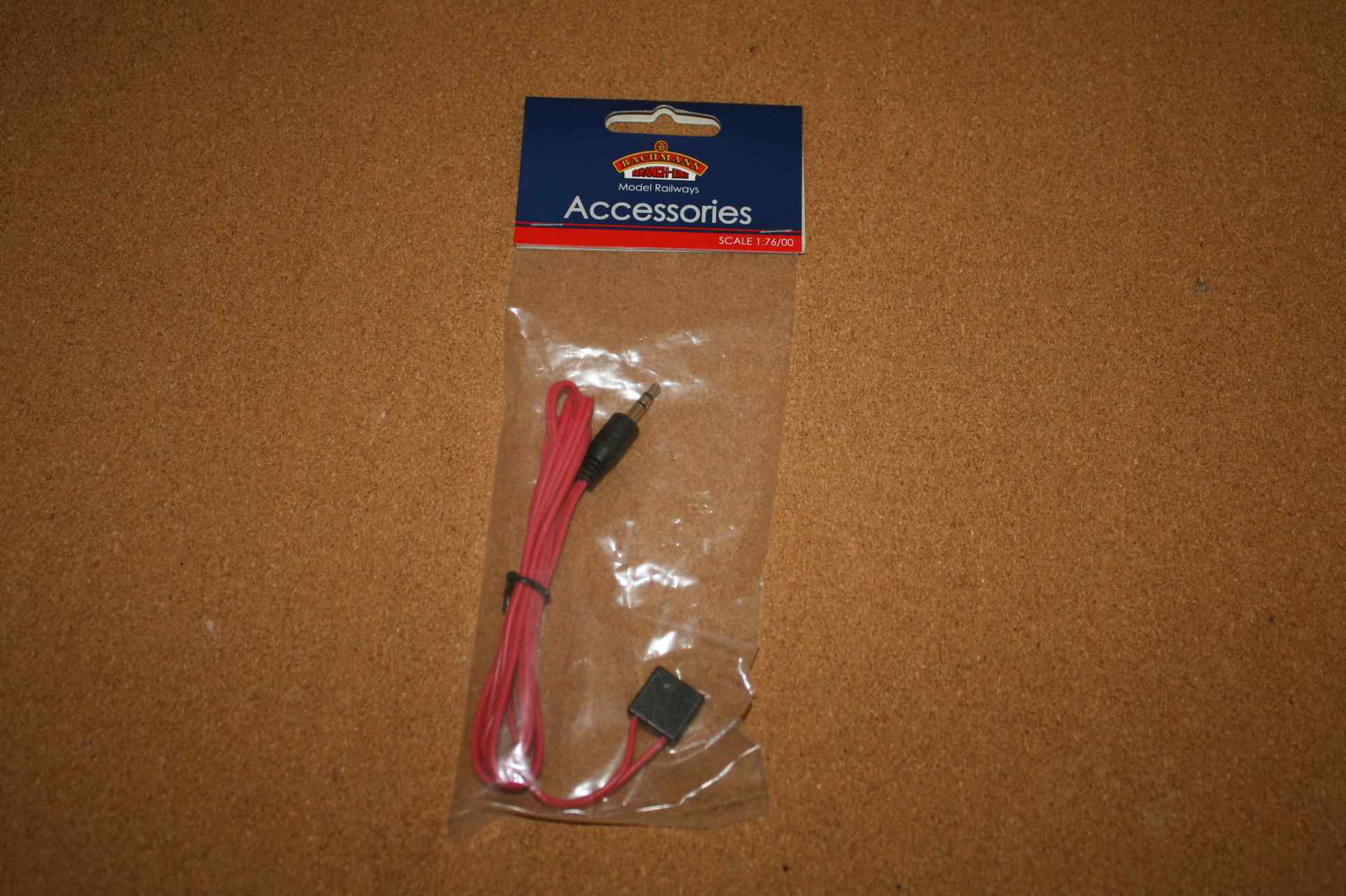 Bachmann 36-611 Power Clip with Cable OO Scale - Wellingborough Trains ...