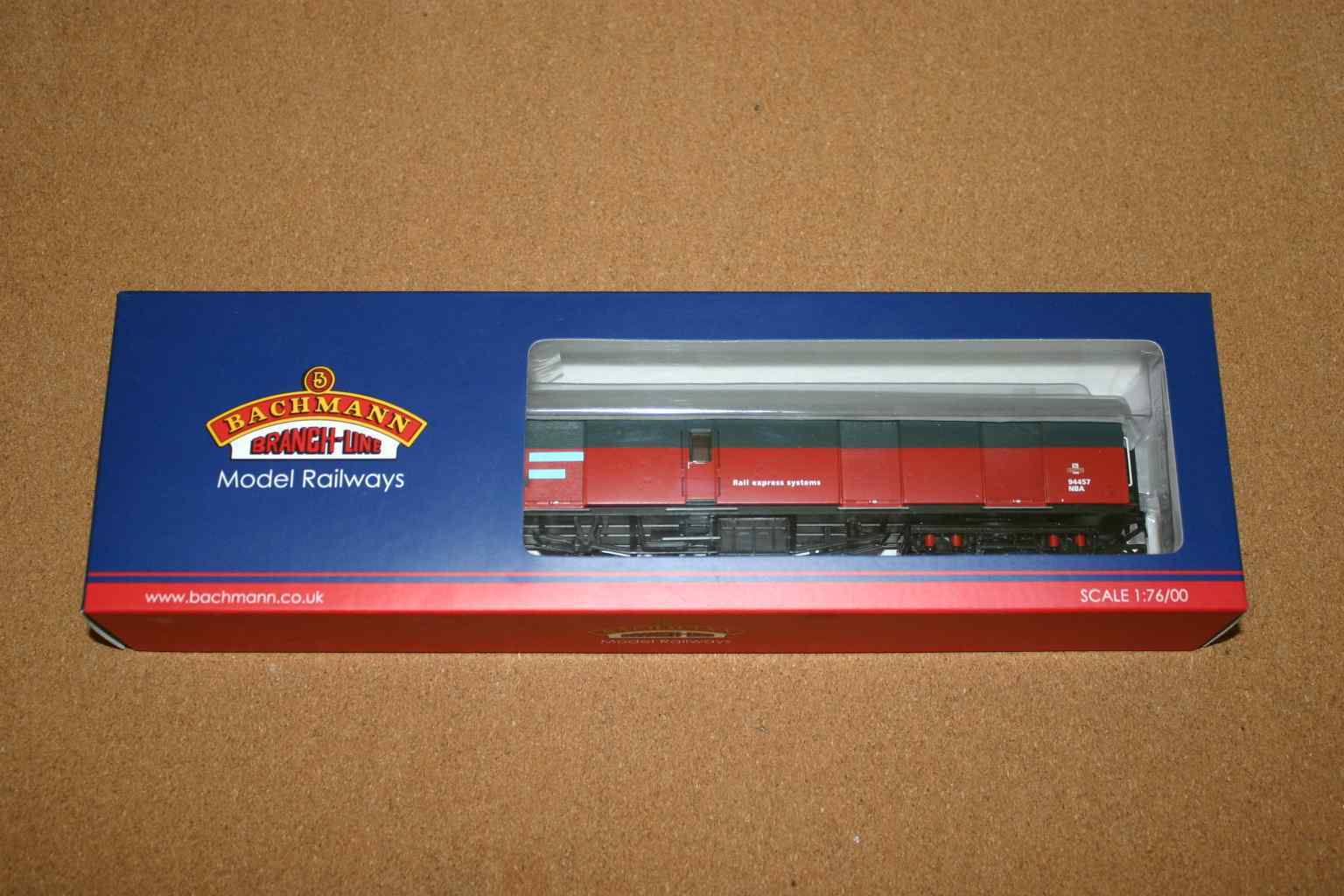 Bachmann 39-200D BR Mk1 NBA Super BG Full Brake Gangwayed Coach Rail ...