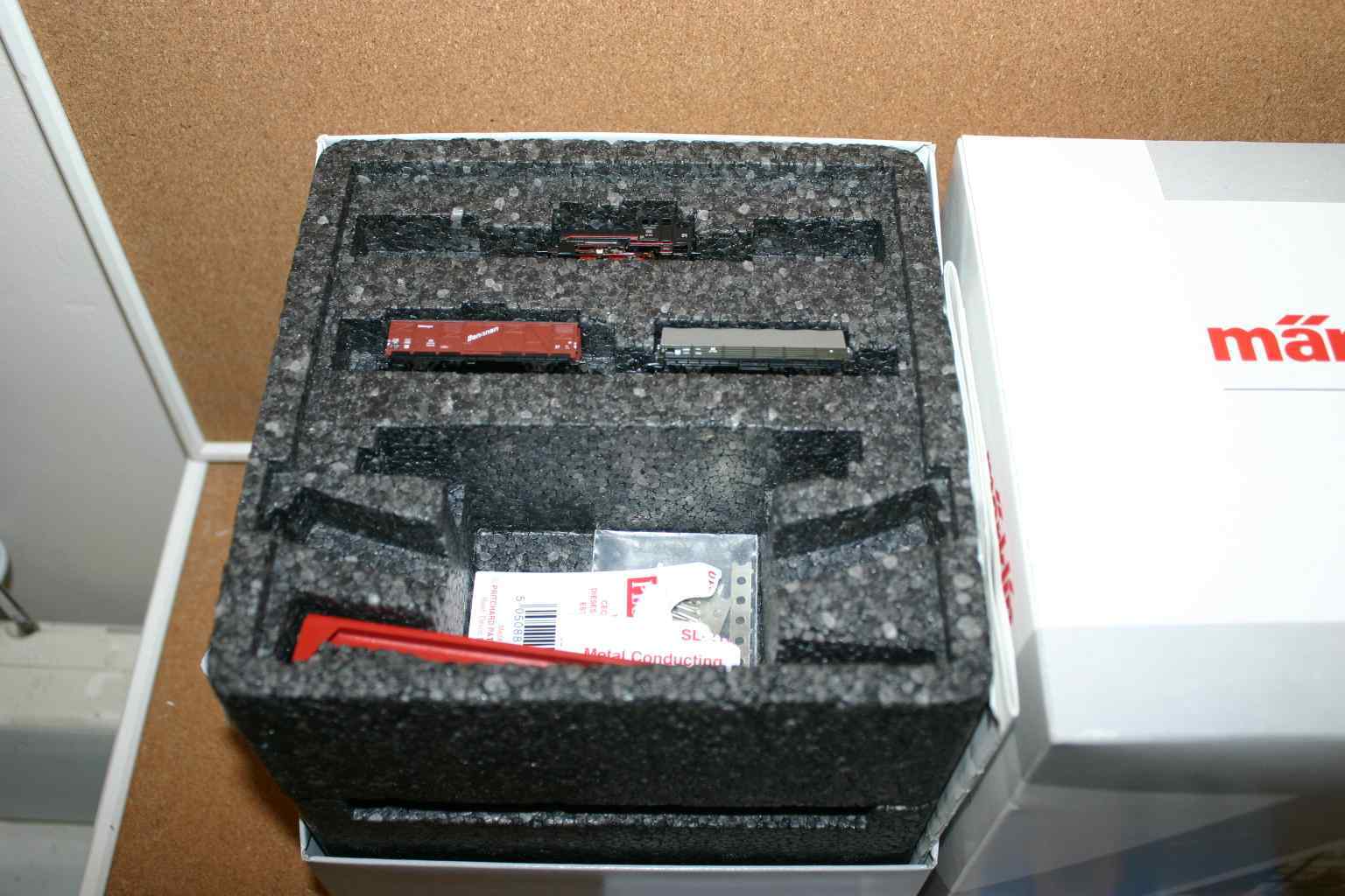 Marklin 81701, 87511 & 87521 Z Gauge Train Set Pre-Owned ...