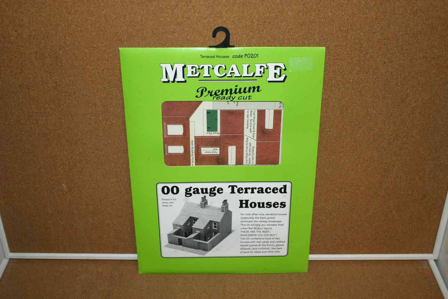 Metcalfe PO201 Terraced Houses OO Scale Card Kit (Been in Storage ...