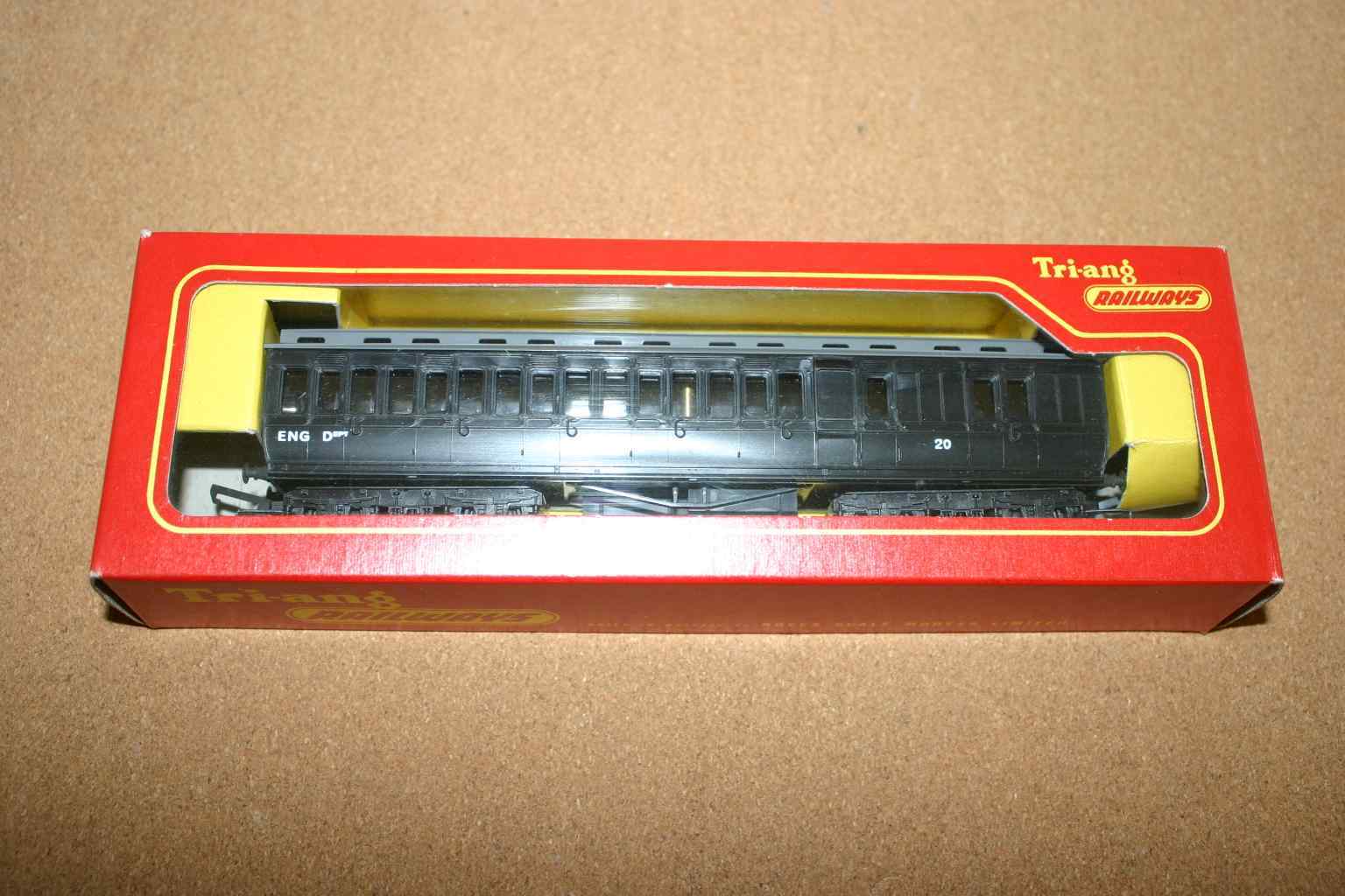 Triang R620 Engineering Department Coach No.20 Pre-Owned ...