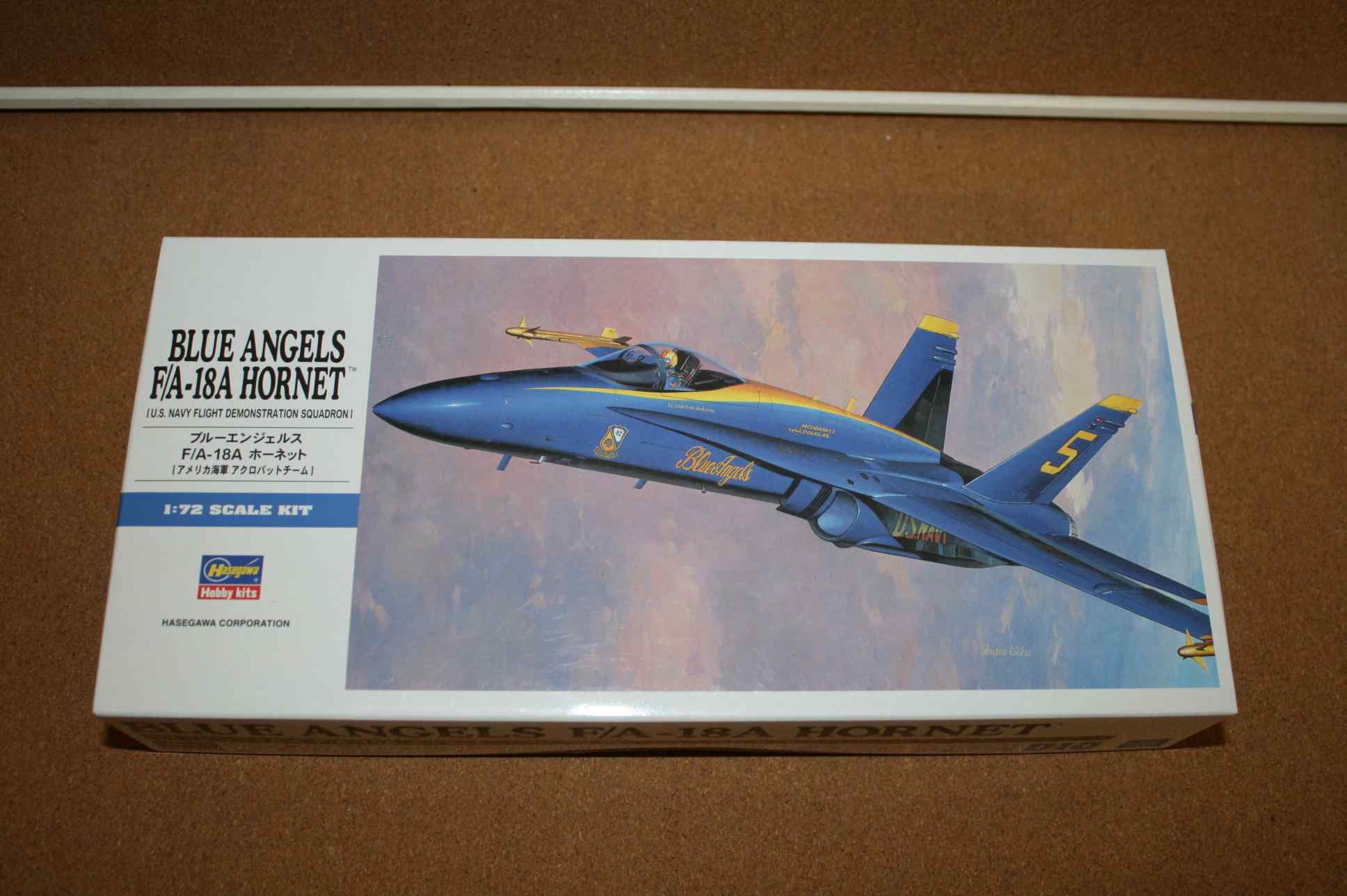 Hasegawa 00440 Blue Angels F/A-18A Hornet Model Kit 1/72 Scale ...