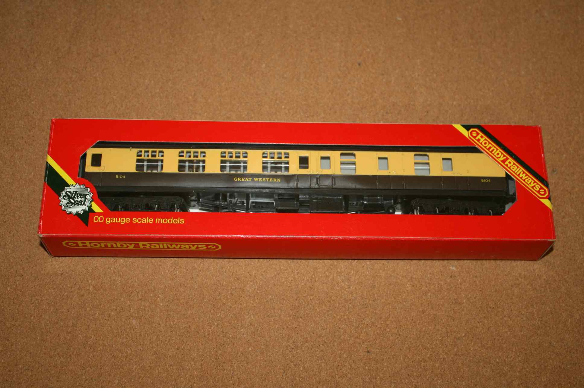 Hornby R932 GWR Brake Third Coach No.5104 Pre-Owned - Wellingborough ...