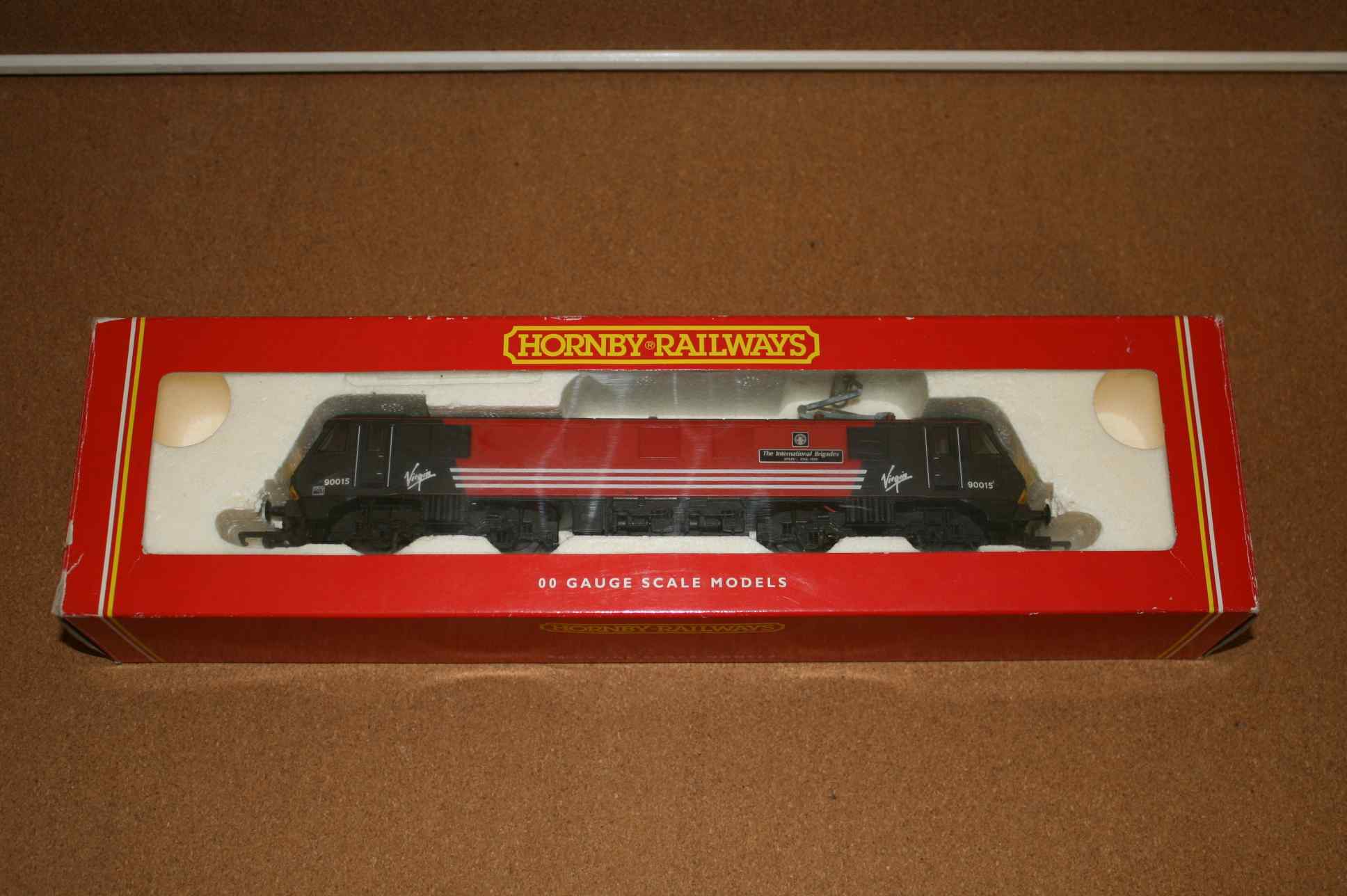 Hornby R2109B Class 90 "The International Brigades" Virgin Livery No ...