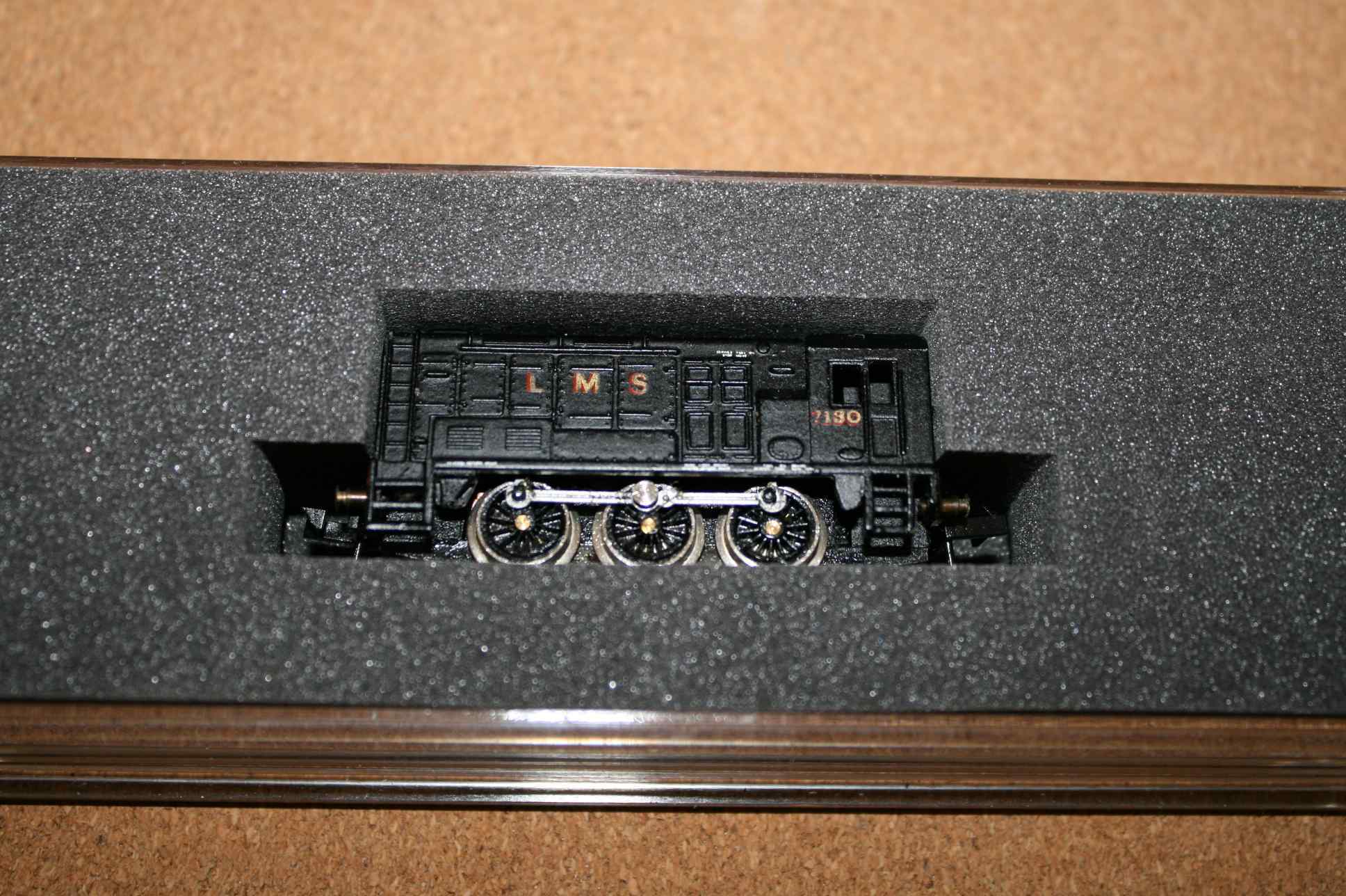 Graham Farish 1001 Class 08 LMS Black 7130 Diesel Shunter Pre-Owned ...