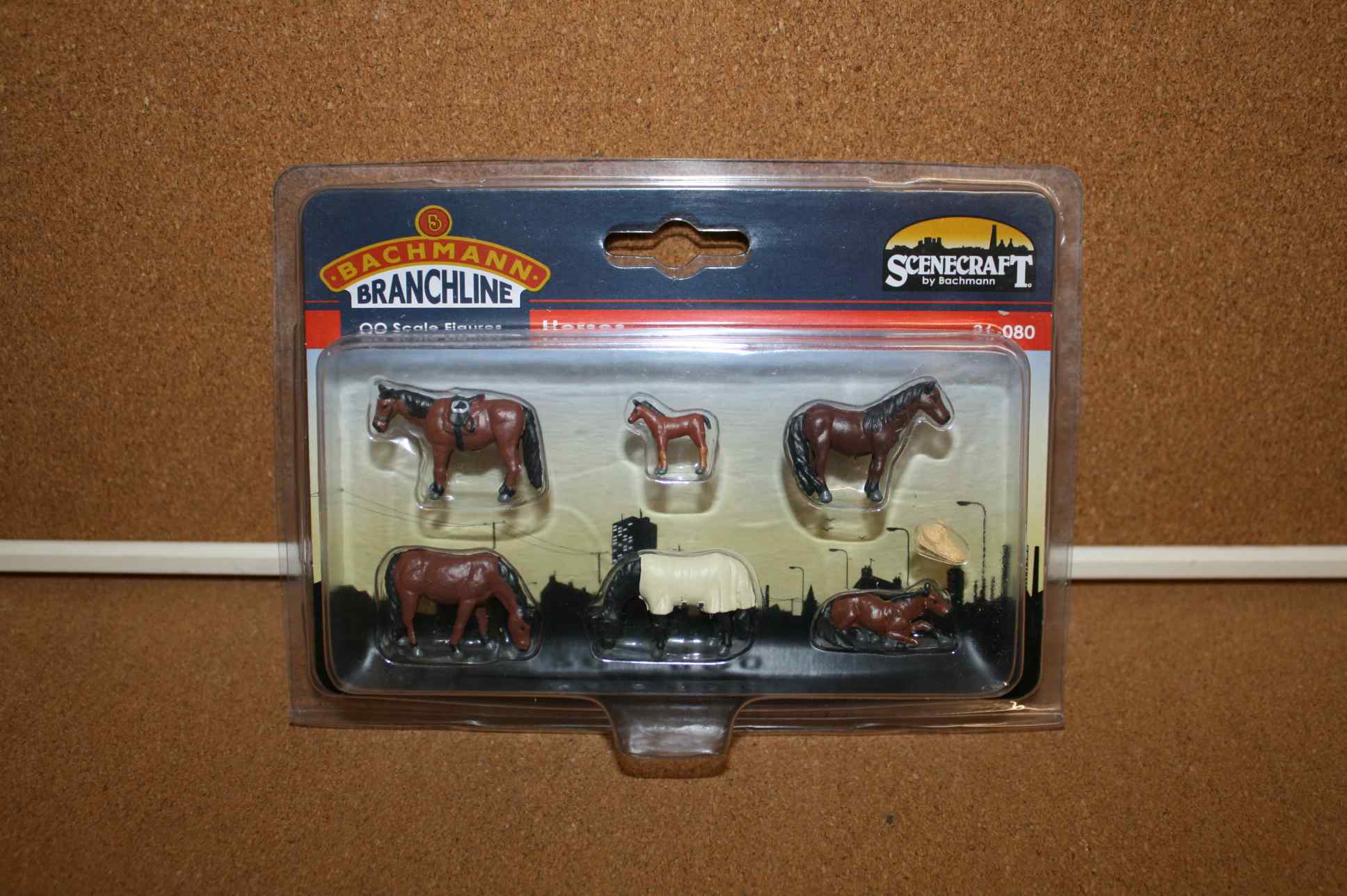 Bachmann Scenecraft 36-080 Horses OO Scale Figures - Wellingborough ...